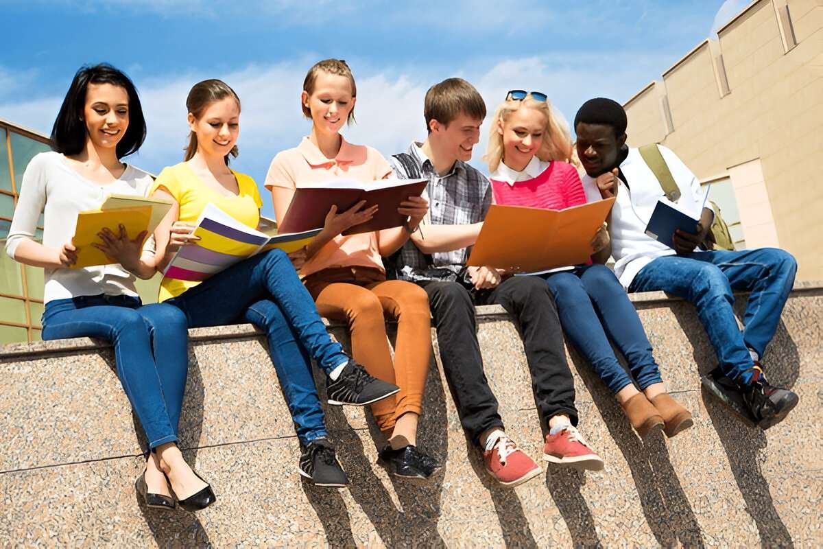 How Assignment Help in Ireland Can Boost Your Grades